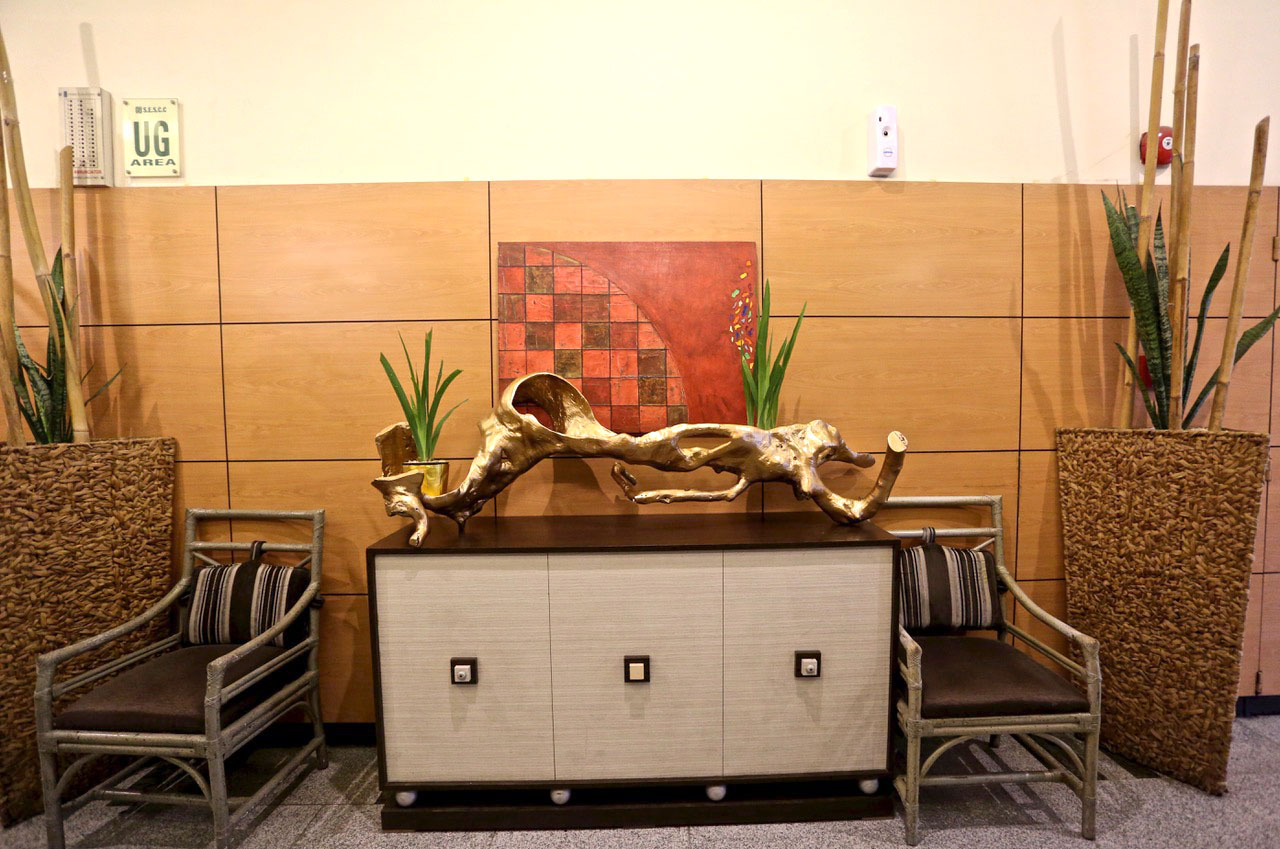Swire Elan Suites near Promenade