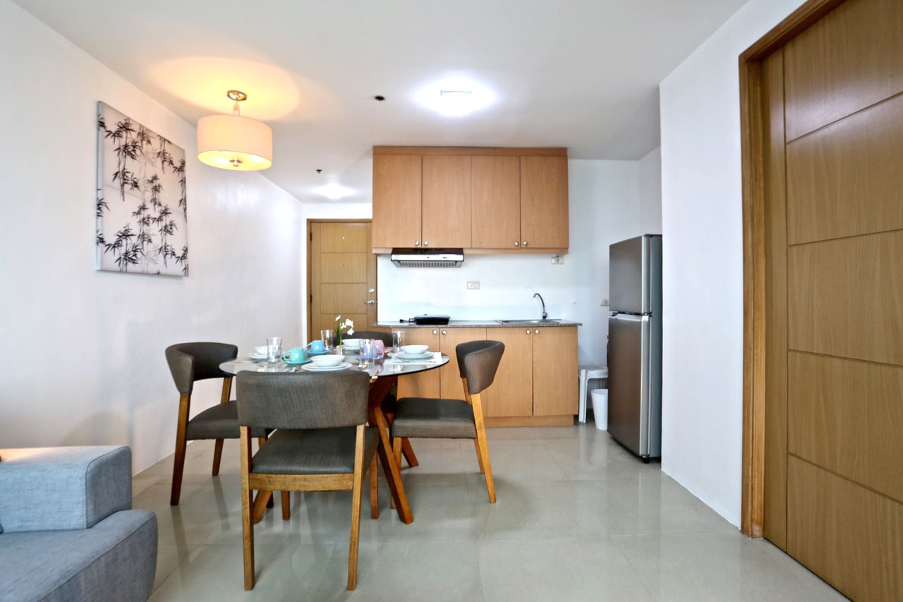 Swire Elan Suites near Promenade
